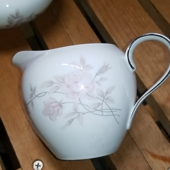 Royal M Saji China | Kitchen | Vtg Royal M Saji China Japan Creamer ...